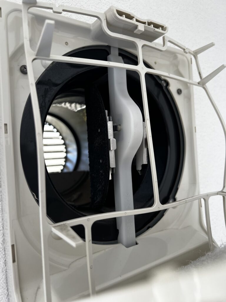 レンジフードの電動（連動）ダンパーとは？ SRS-100Vの施工例 | 千葉県柏市 アイエスリフォーム株式会社